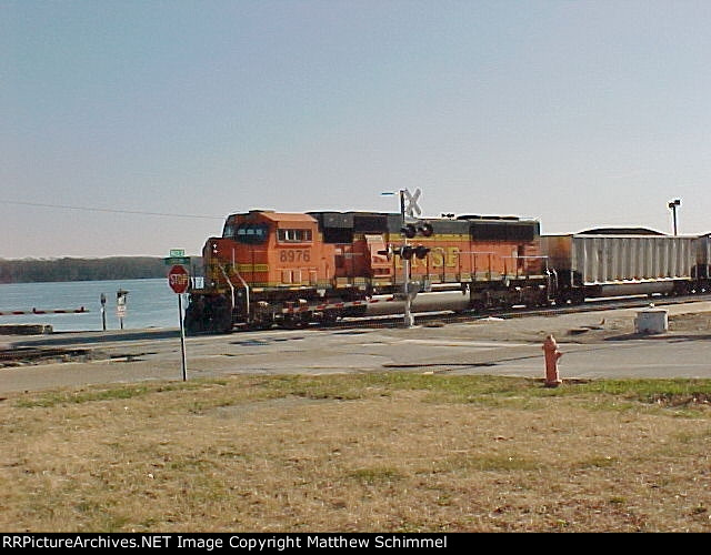 BNSF 8976 - DPU